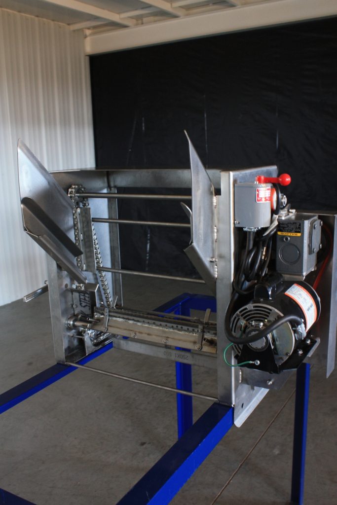 Silver Queen Uncapper - Cowen Manufacturing Inc