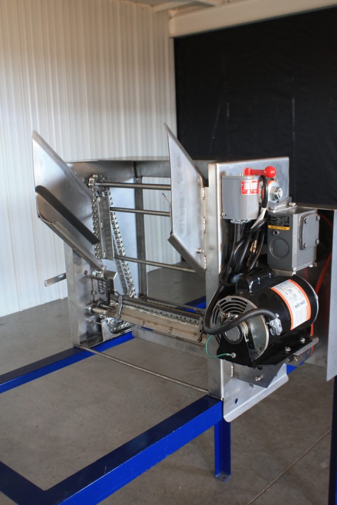 Silver Queen Uncapper - Cowen Manufacturing Inc