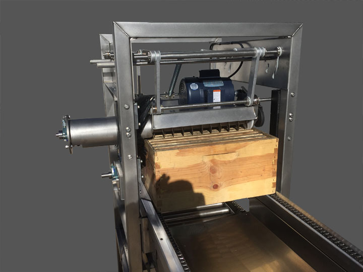 Top and Bottom Bar Cleaner - Cowen Manufacturing Inc